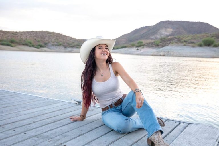 Ashley Wineland Reflects on Love, Loss, and New Single ‘Tumbleweed ...