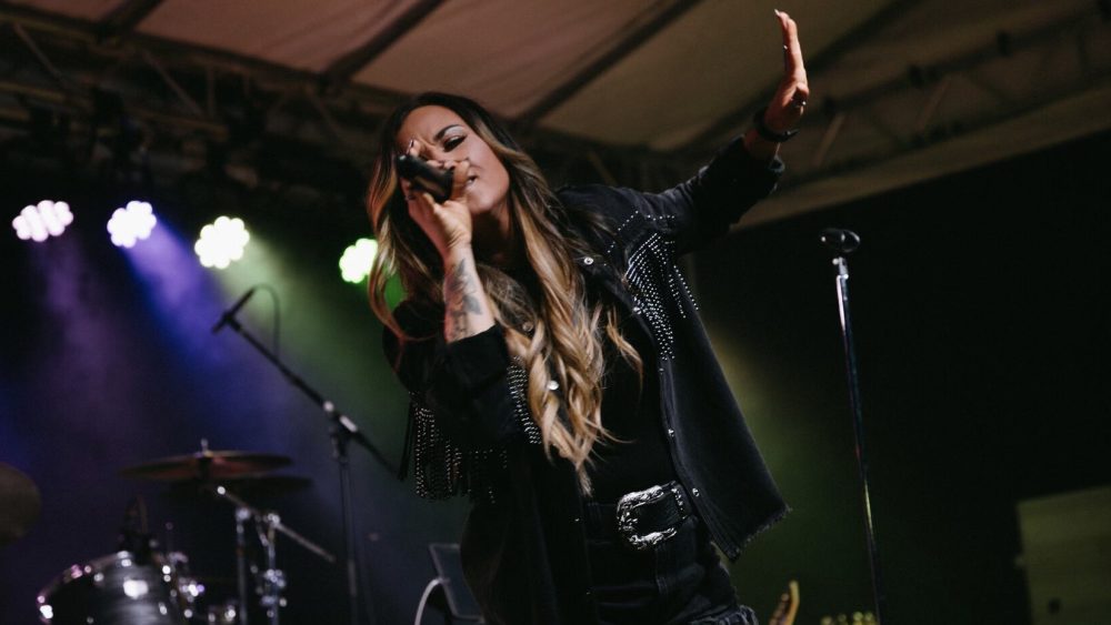 Ashley Barron Releases New Single ‘Satisfied’ Ahead of Upcoming Album
