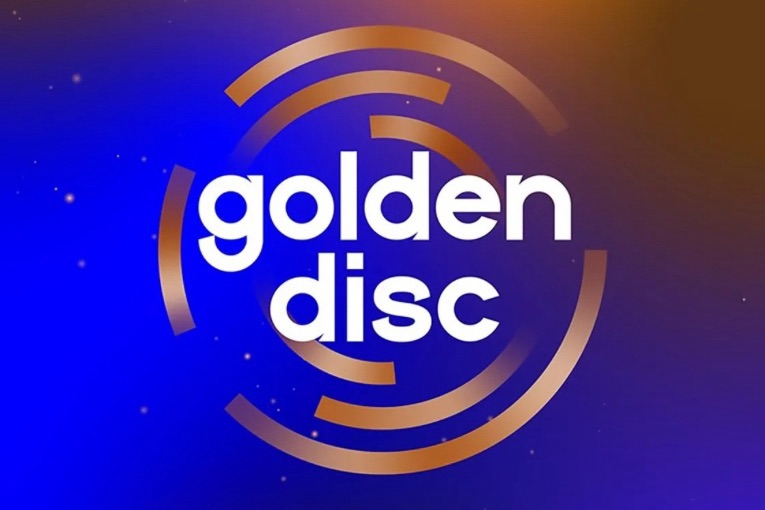 Sabrina Carpenter Reflects on ‘Man’s Best Friend’ Album Cover Reaction