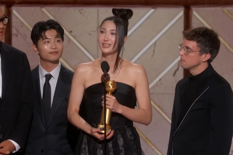 Why Fans Think Harry Styles Is About to Begin a New Chapter